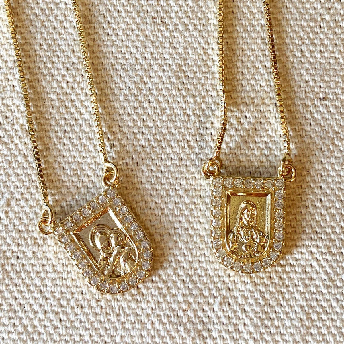 Scapular Gold Filled Necklace – Centered Jewelry